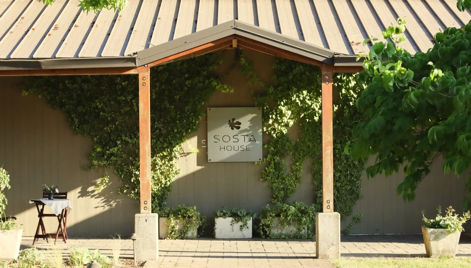 The House — Sosta House