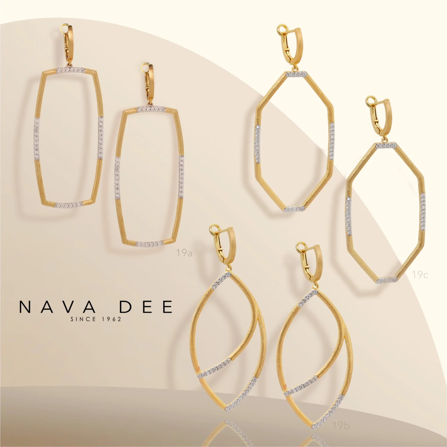 Showguide — Nava Dee