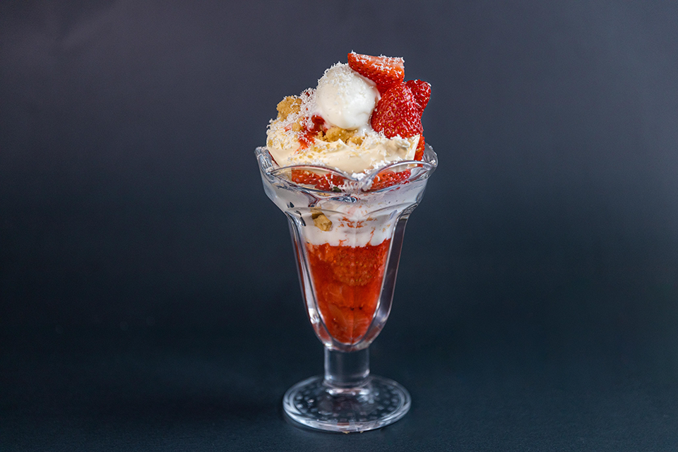 Strawberry Shortcake Sundae — Good Chef Bad Chef