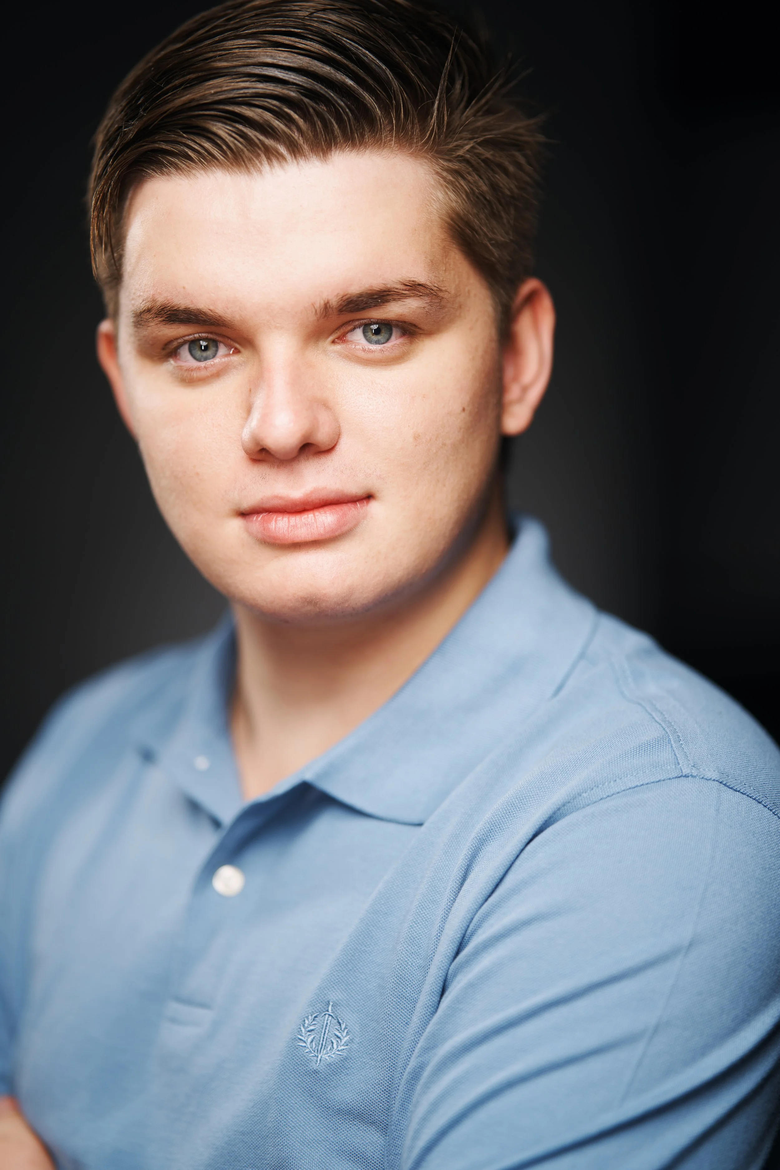 Hamish York Wells. Actor, Singer, Dancer.