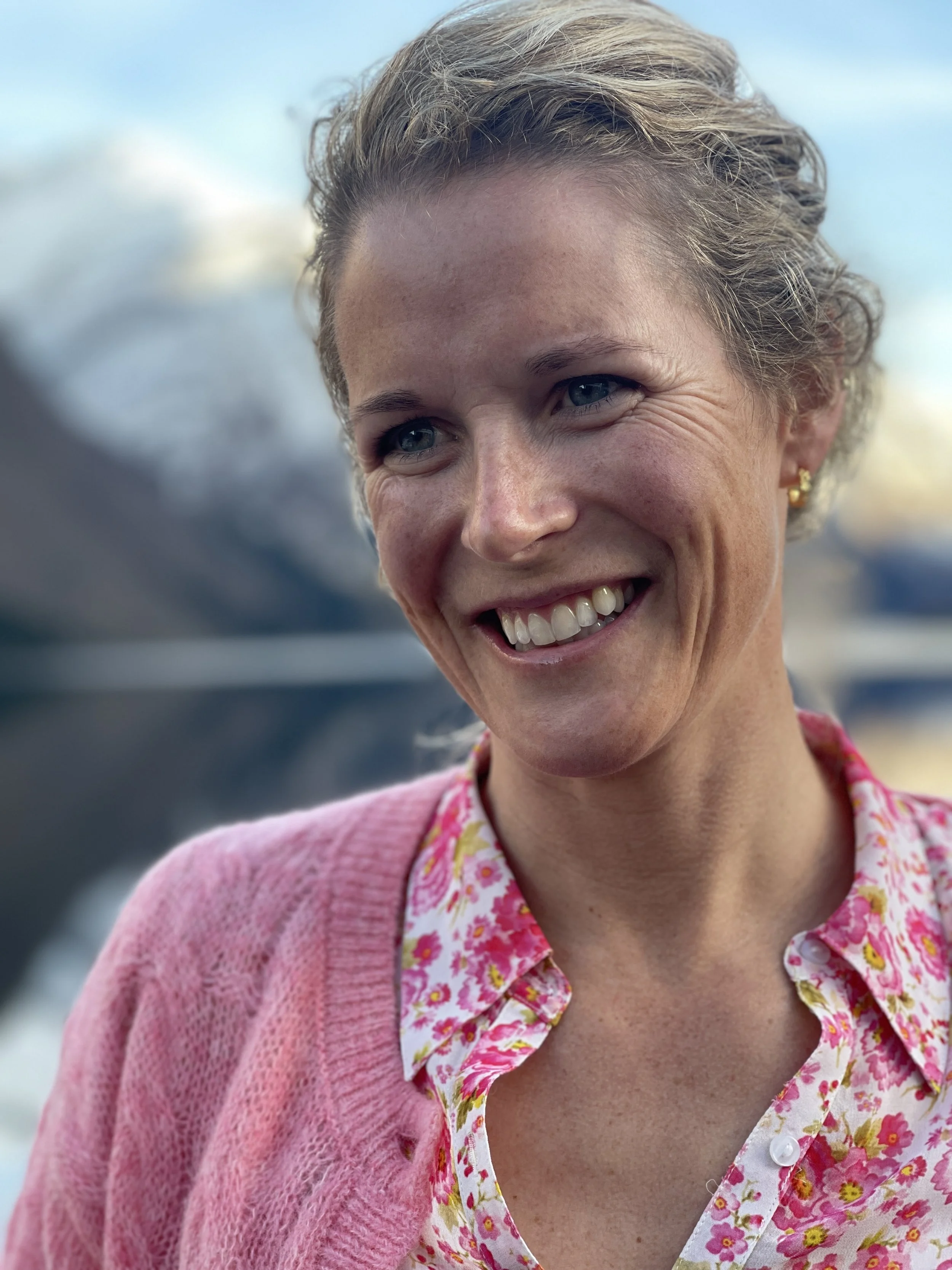 Hosts — People of the north