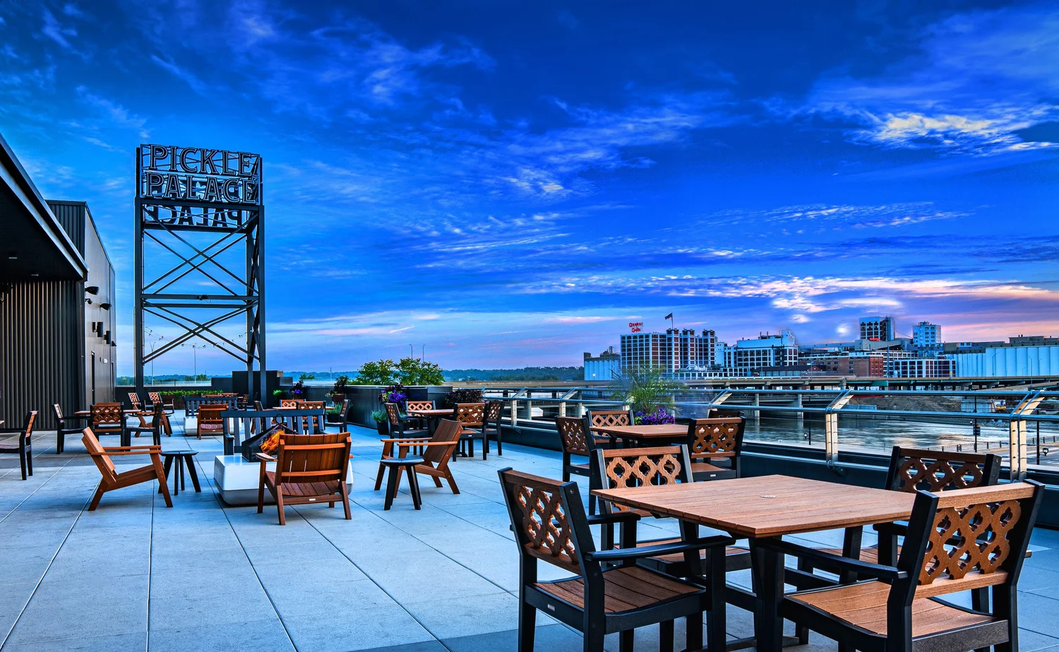 Rooftop Pub & Lounge at Pickle Palace, Cedar Rapids, IA — Play Pickle ...
