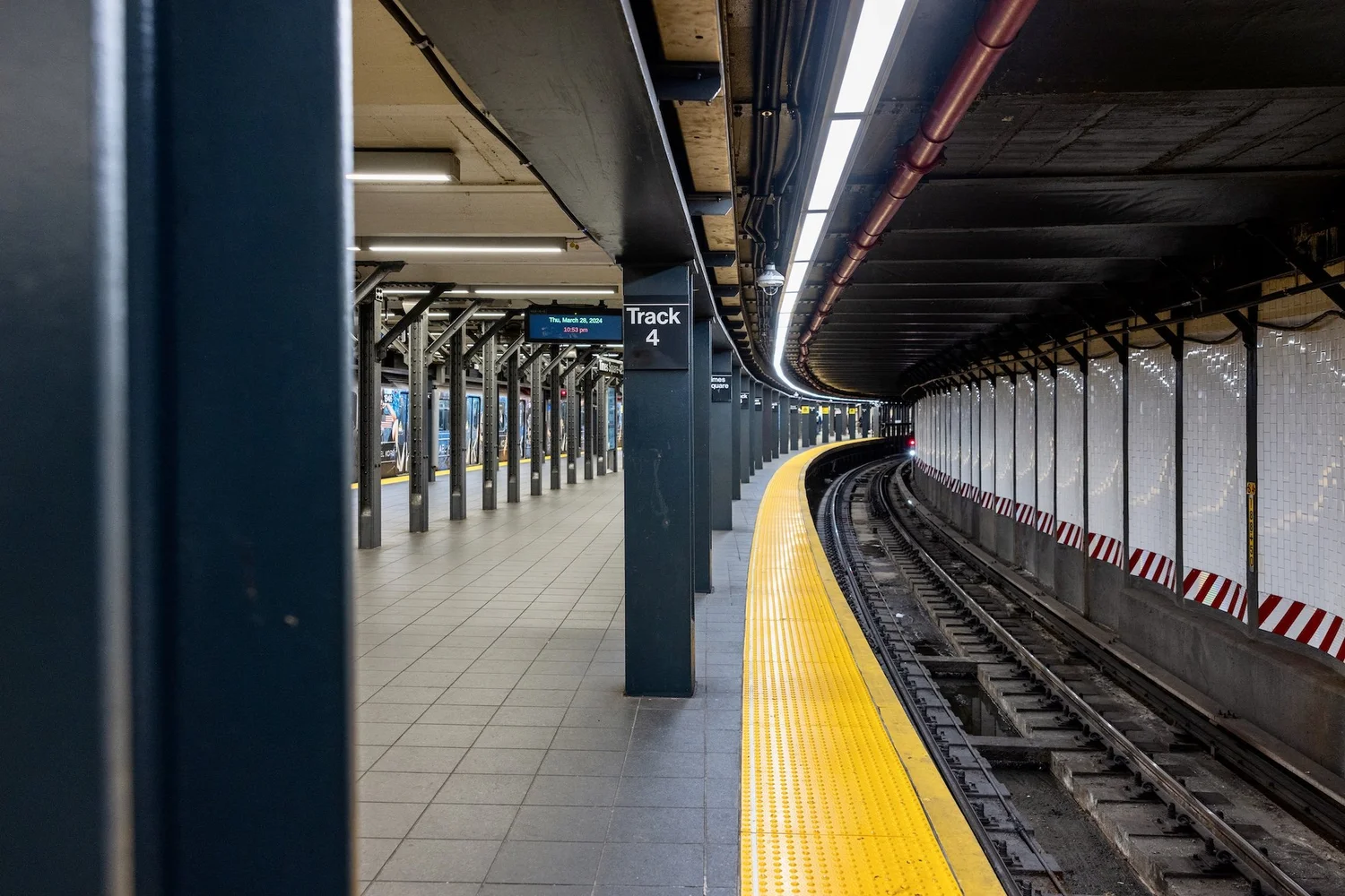 Case Studies — Apogee Lighting