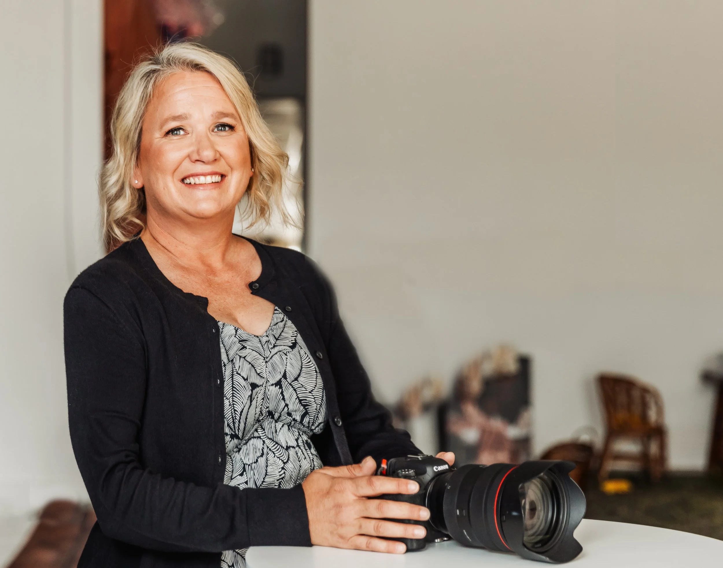 meet vicki — Victoria Comfort Photography