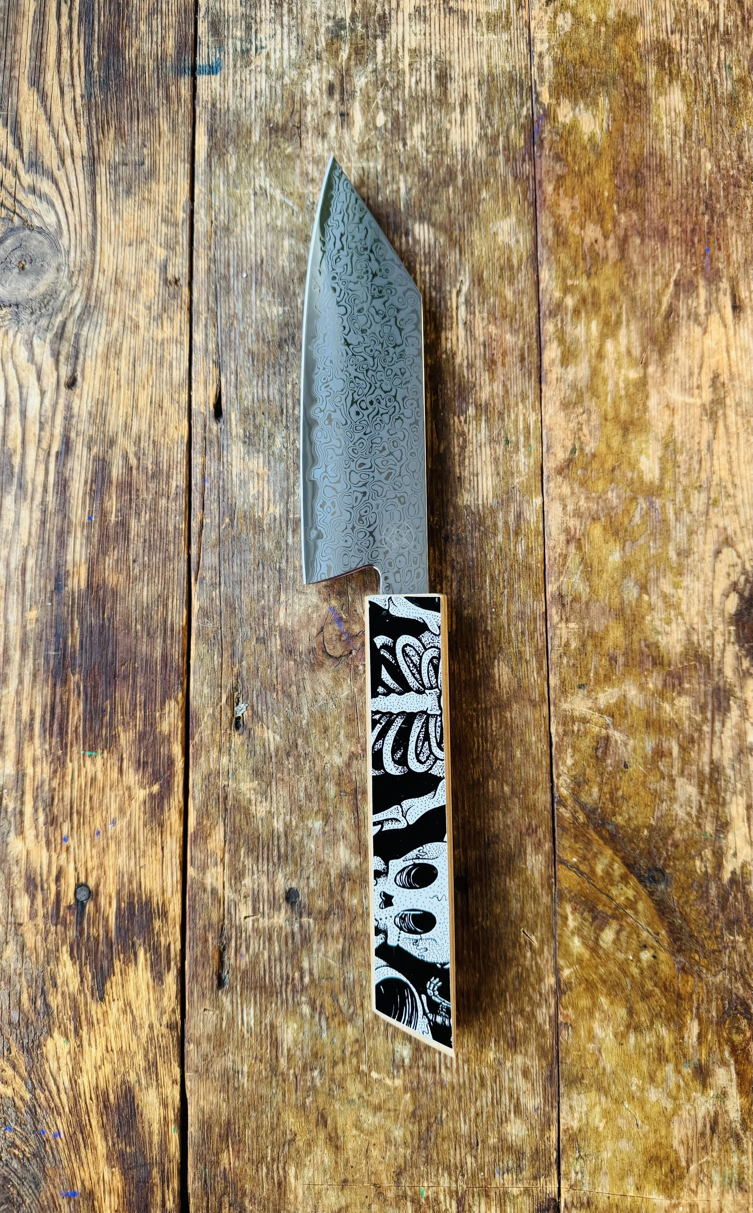 Skull & Bones 6" Bunka — Foxyroks