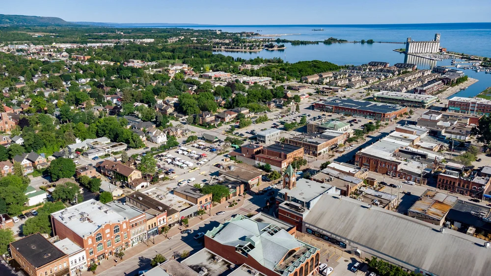 Elevated Photos - A Real Estate Photographer in Collingwood, Ontario