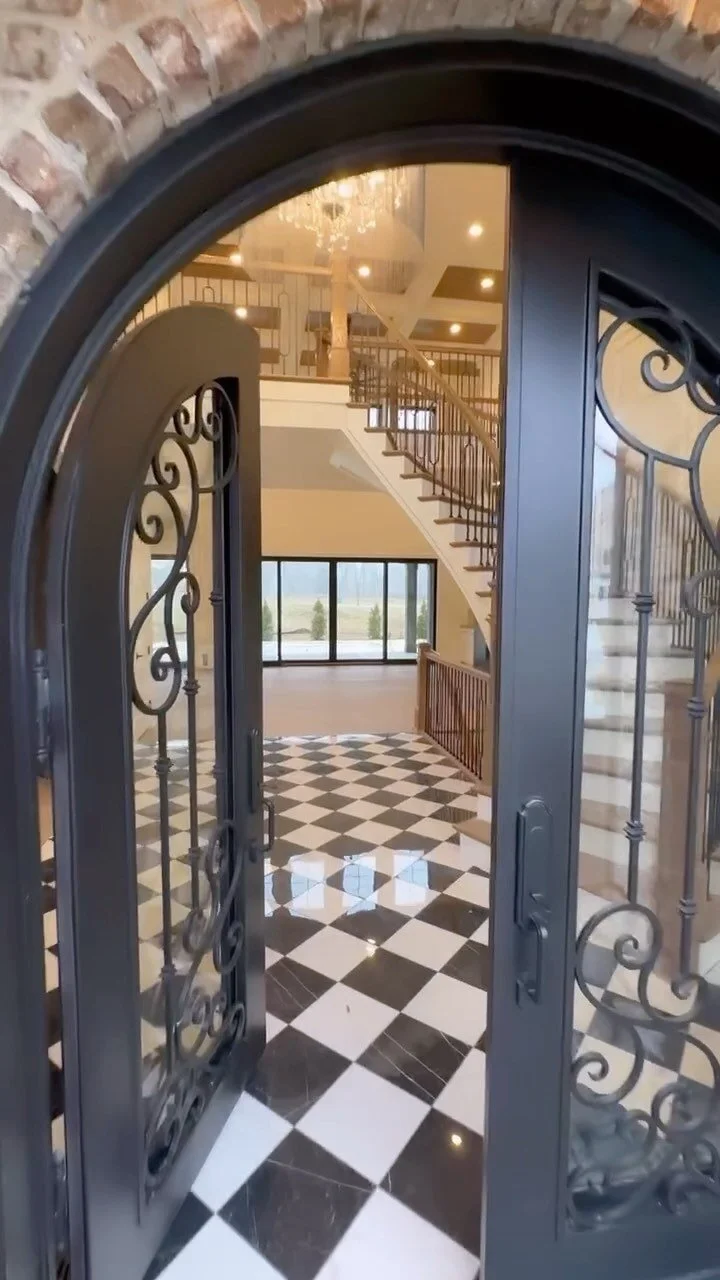 Stephanie Wiott Designs | Building Relationships. One space at a time.