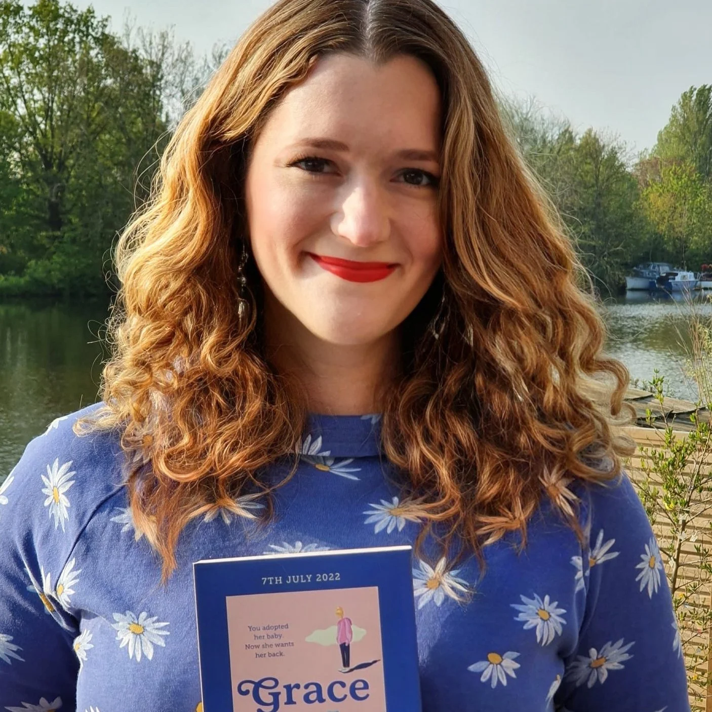 About Victoria — Victoria Scott Author