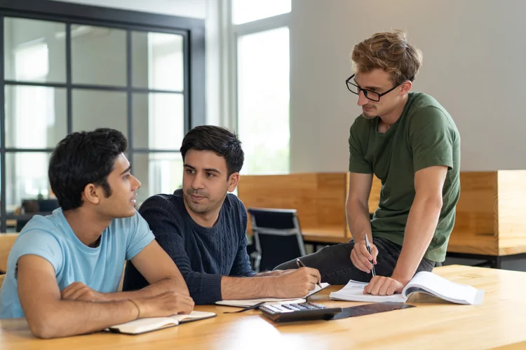 Capstone Project High School Guide : Top 20 Ideas for 2025 Success ...