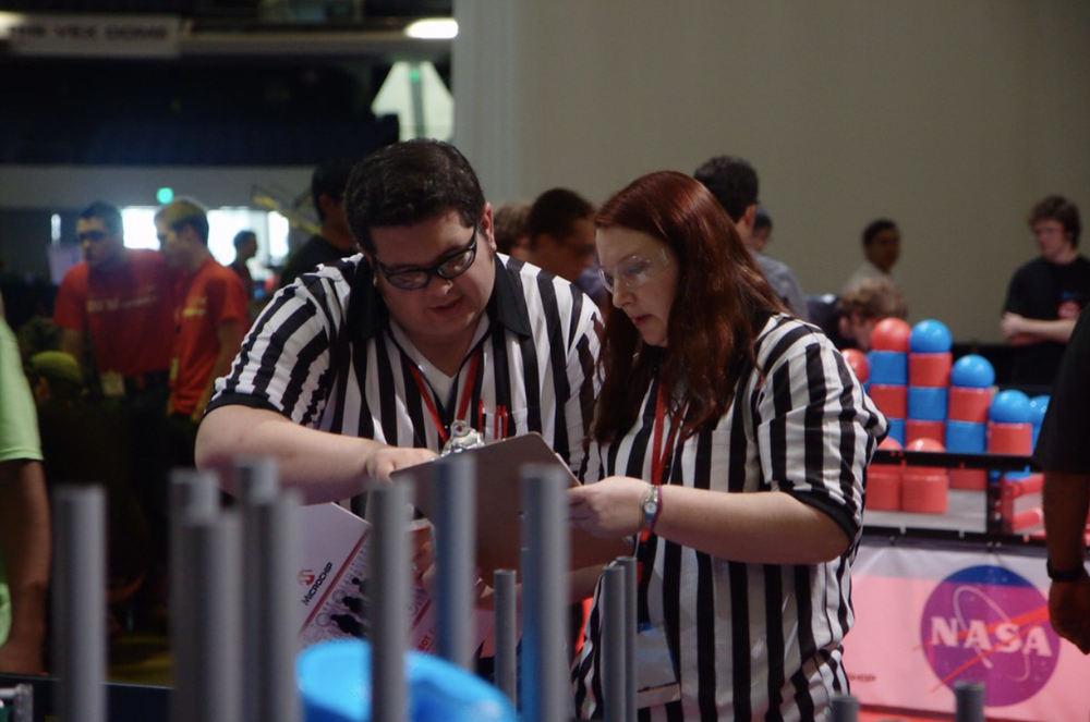 A Guide to the Vex Robotics Competition — Inspirit AI