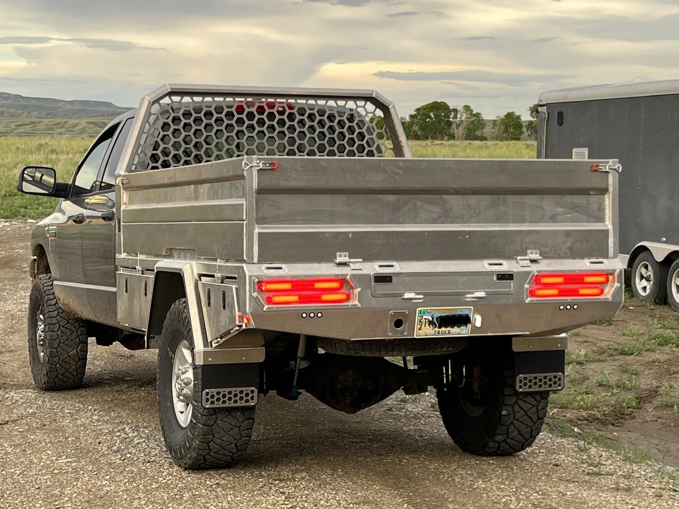 Overland Flatbed — Dropout Fabrication