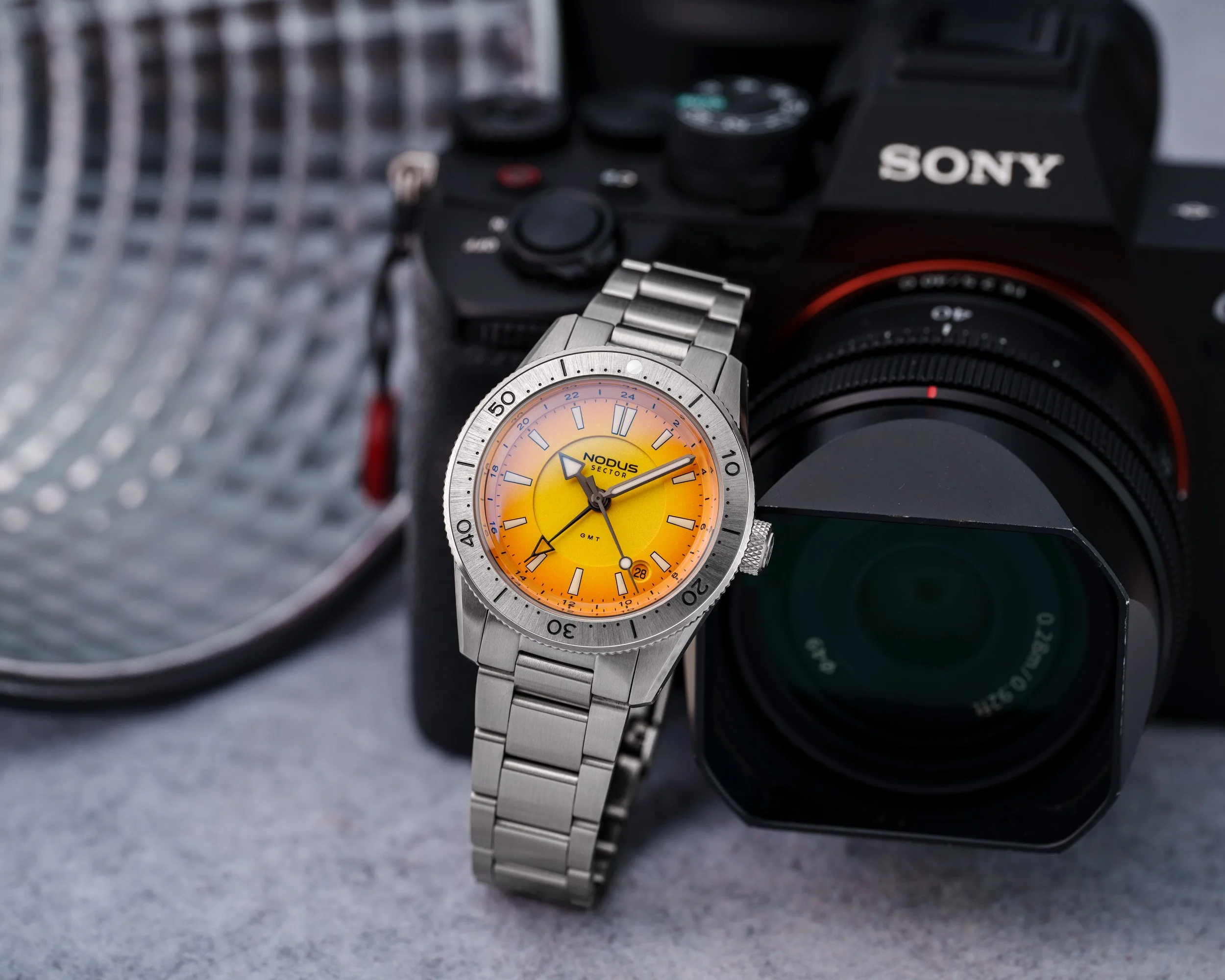 Sector Dive GMT — Nodus Watches