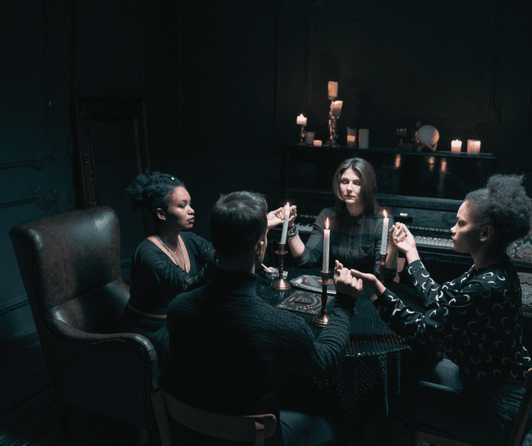 How to use a Ouija board — Reliquary & Curios