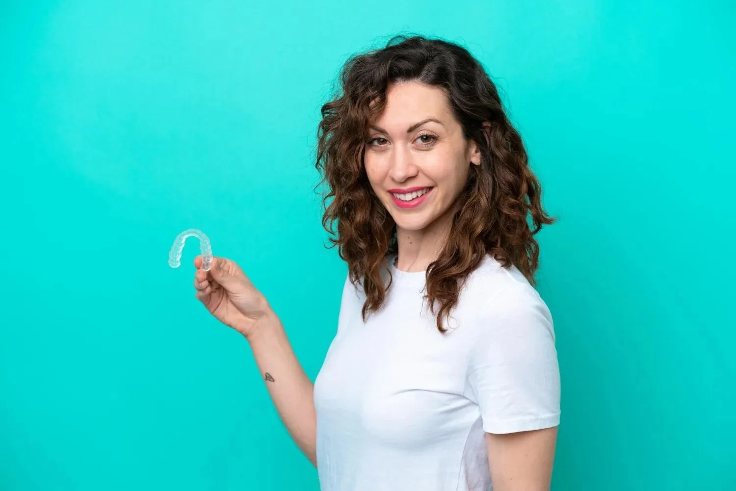 Red Carpet Secrets: Celebrities Using Invisalign