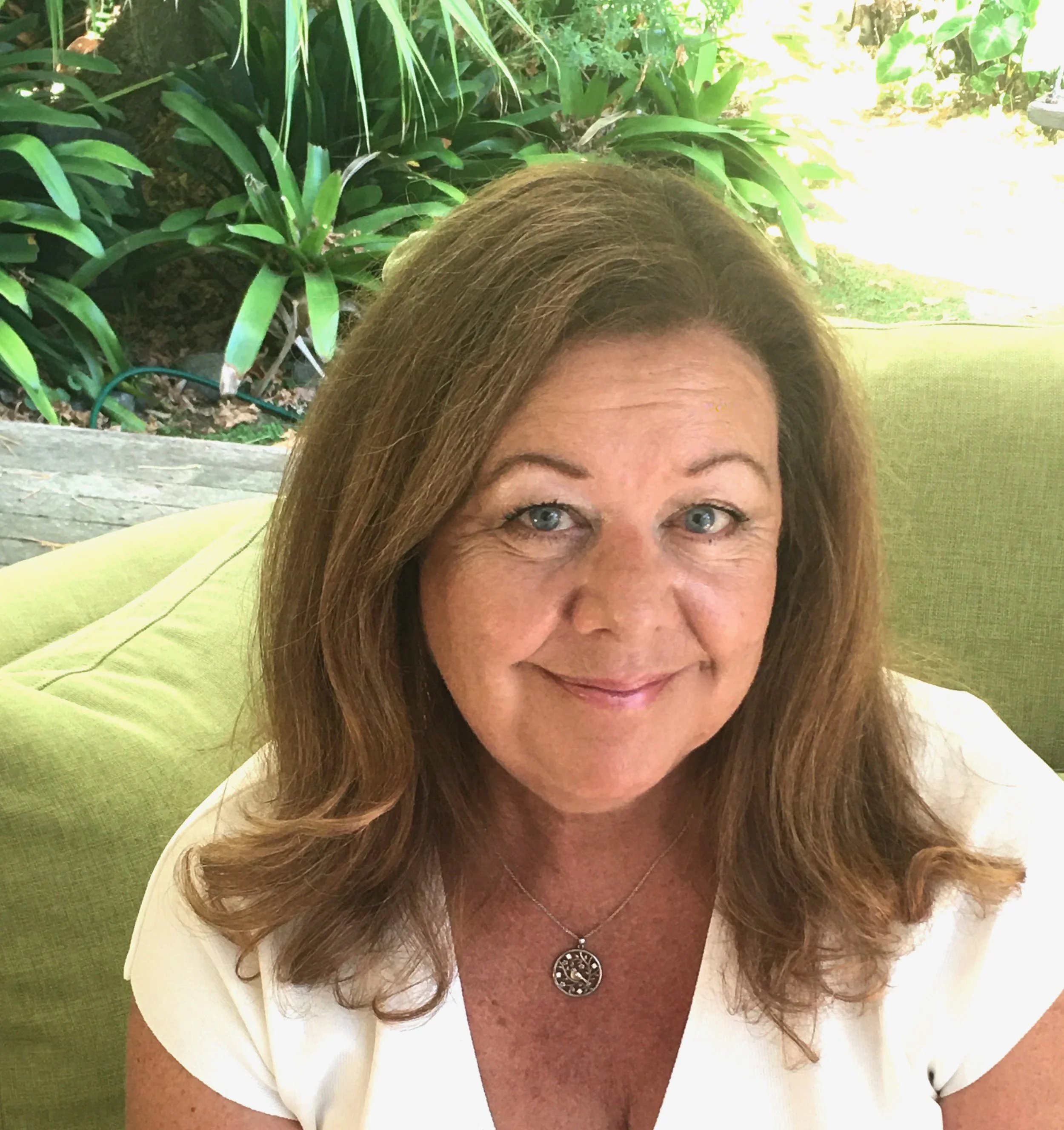 Contact — Sue Copsey, Editor & Author