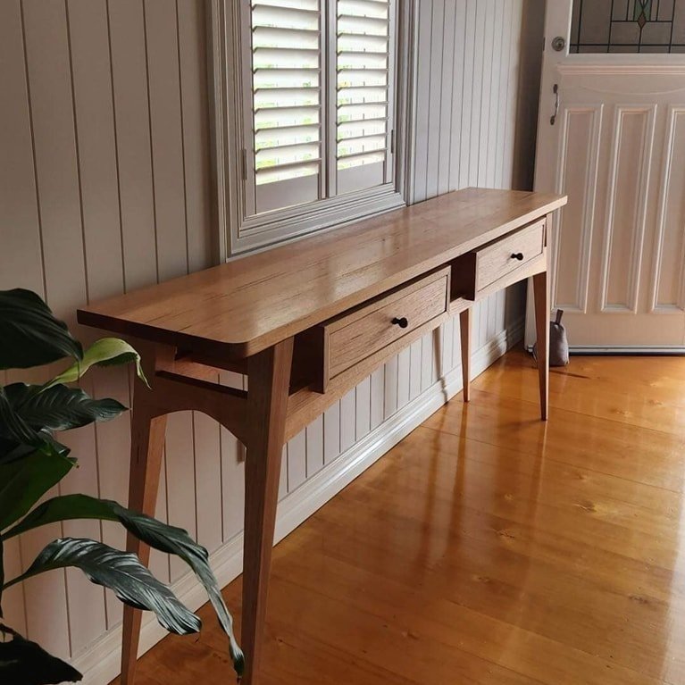 Choosing the Right Size and Shape for Your Hallway Table | Home Made ...