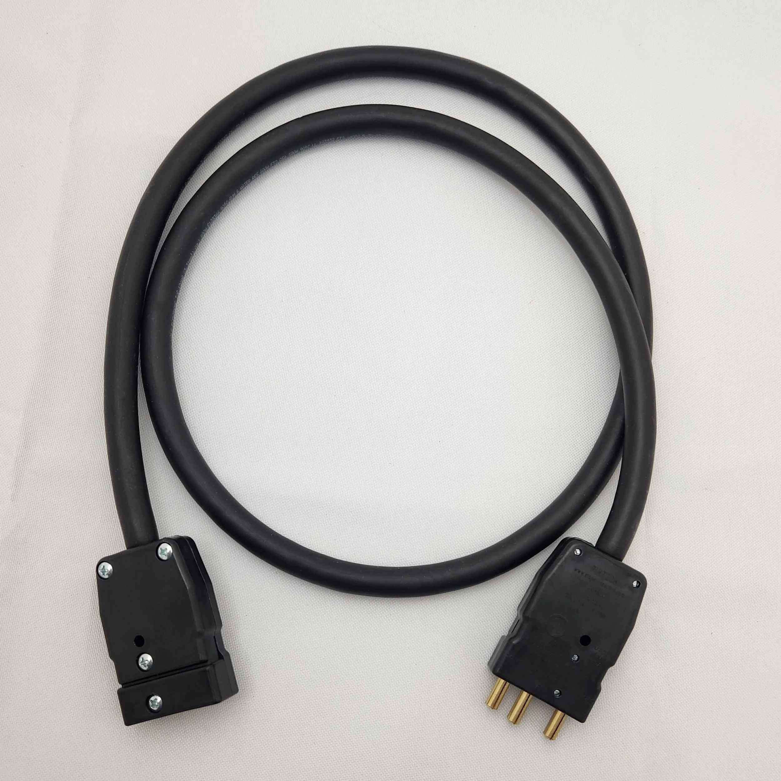 Extension Cables — PlugsPlus