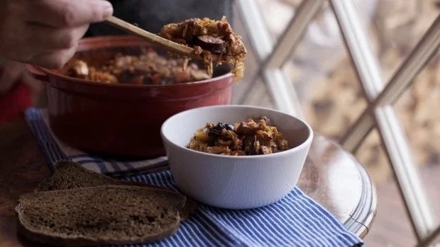 BIGOS (POLISH “HUNTER’S STEW”) — GET COOKING WITH BILL ST JOHN