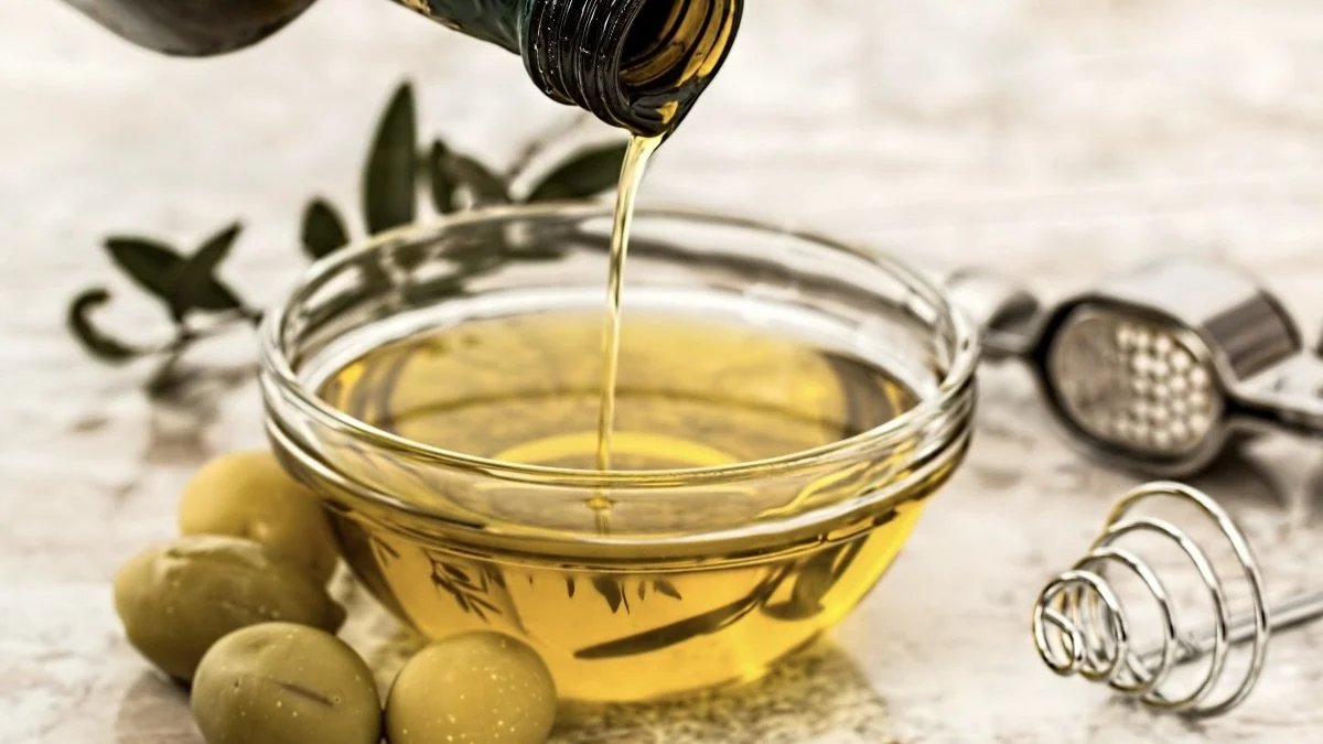 JEWS AND OIL — GET COOKING WITH BILL ST JOHN