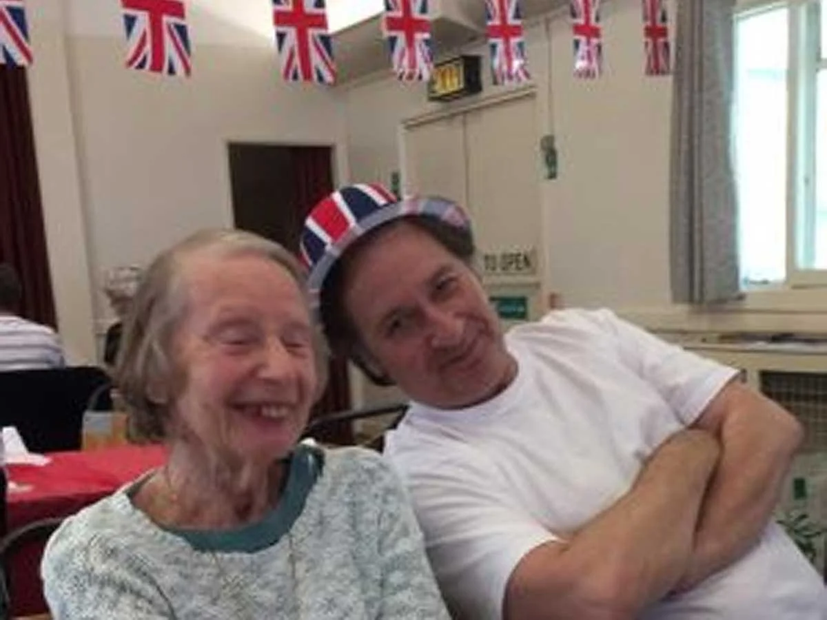 Mother and son singing through the years — Music For Dementia