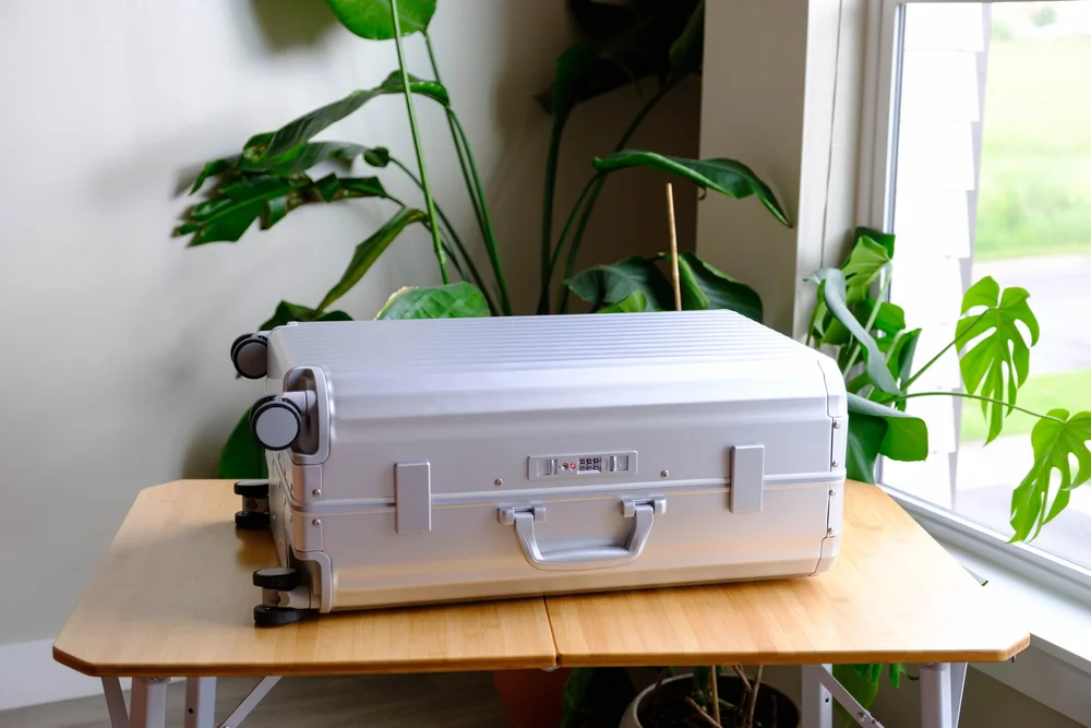 MVST Select Trek & Space Aluminum Travel Luggage Full Review — Signed ...