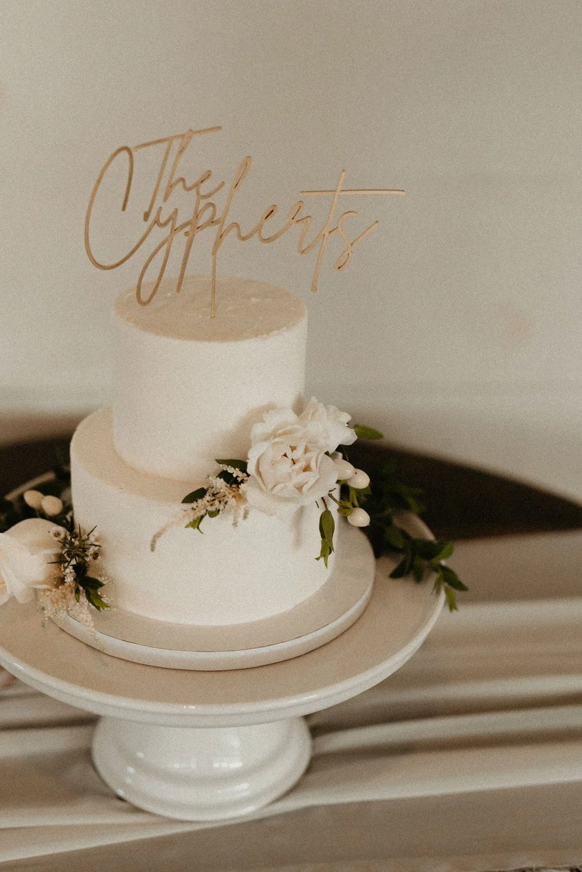 Spring Wedding at Tuck'd Inn Farm — Meant to Bee Flower Farm