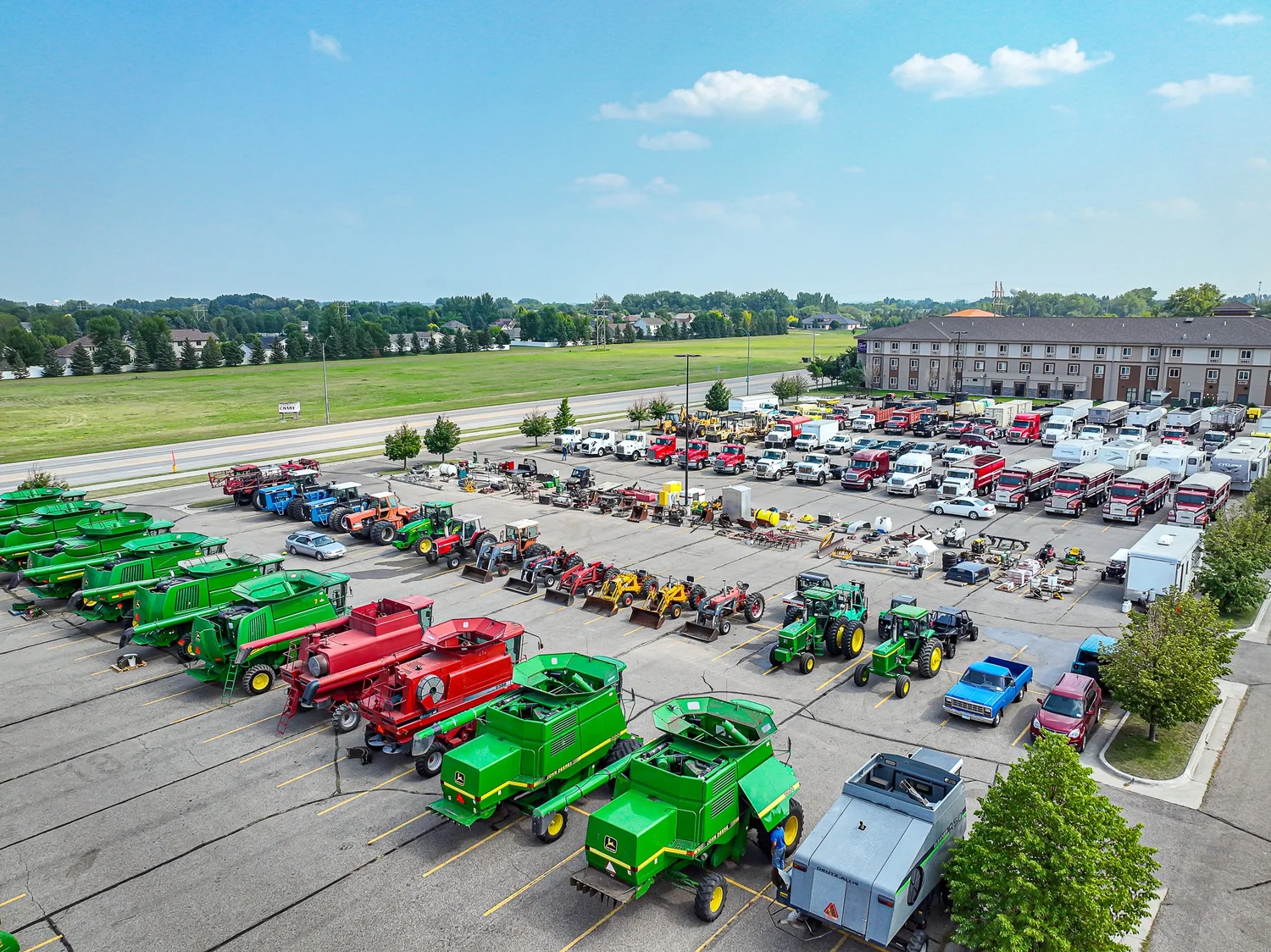 Farm Equipment Auctions | Resource Auction