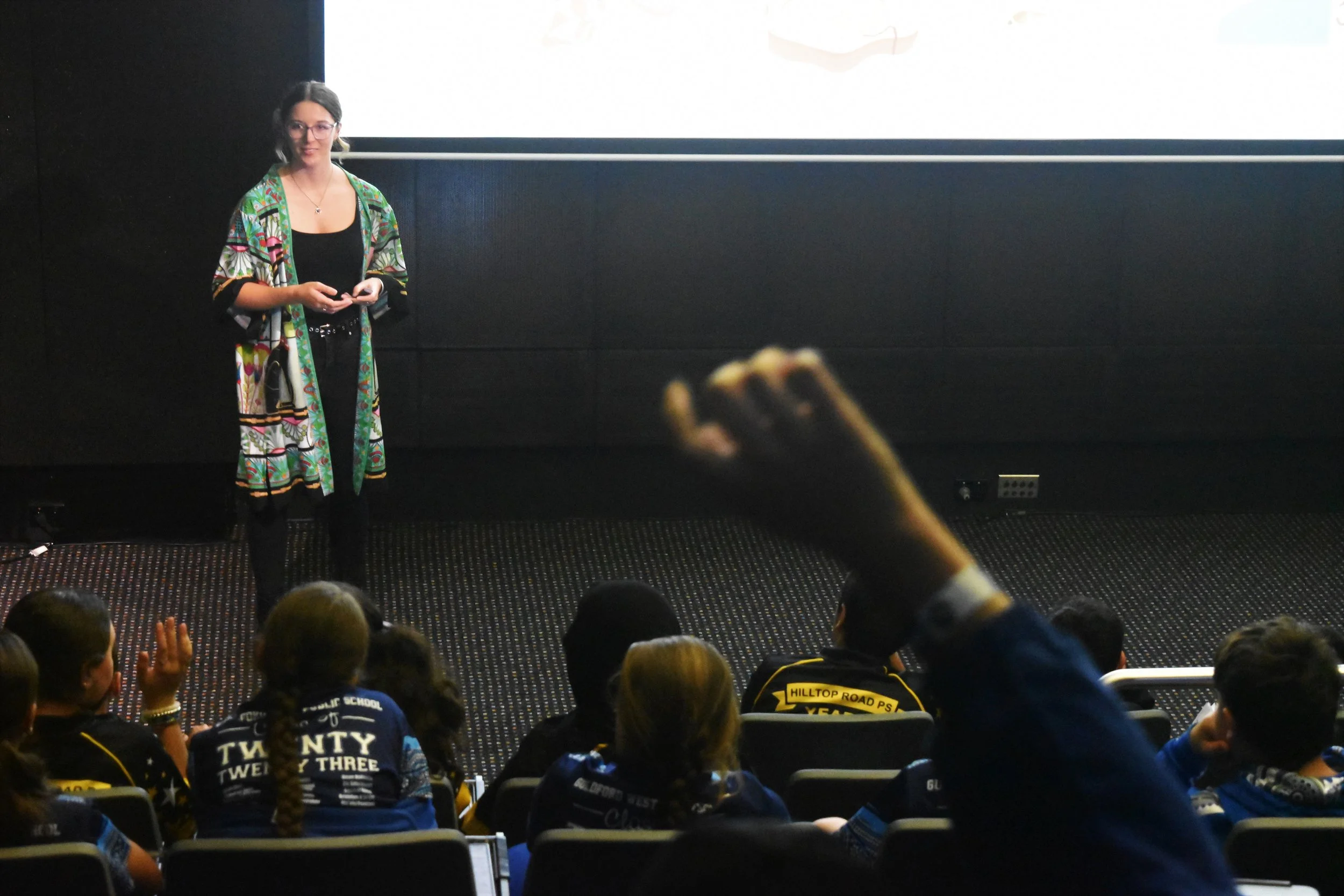 Contact — Sally Hurst