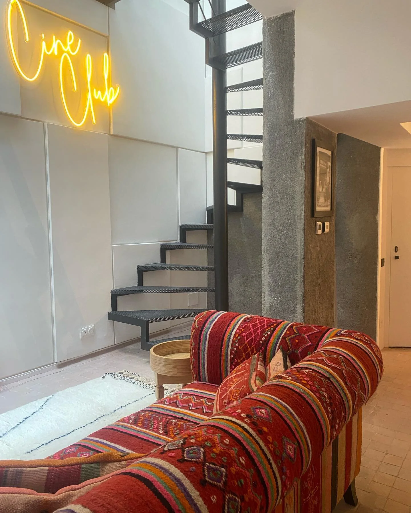 Contact — DOUM COLLECTION