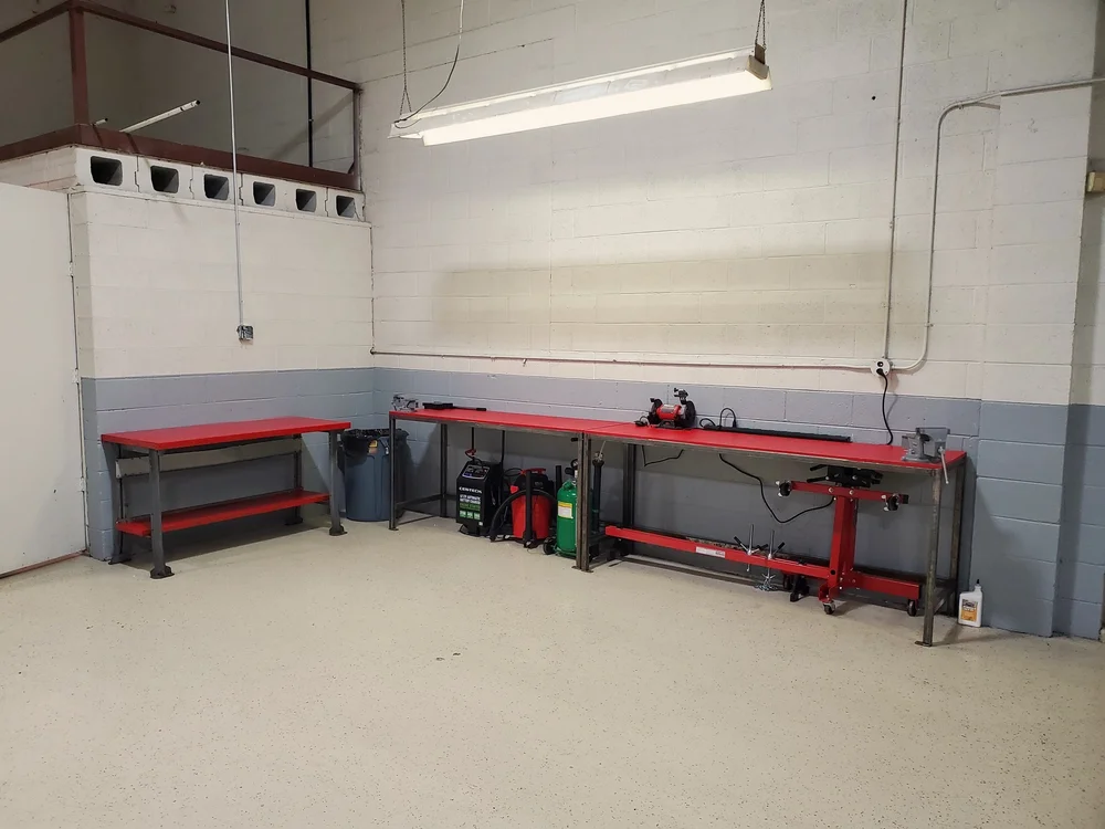 Hoist House DIY Automotive Shop