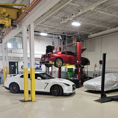 Hoist House DIY Automotive Shop