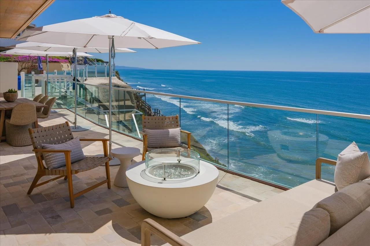 Laura Barry & Jim Graves Luxury Estates