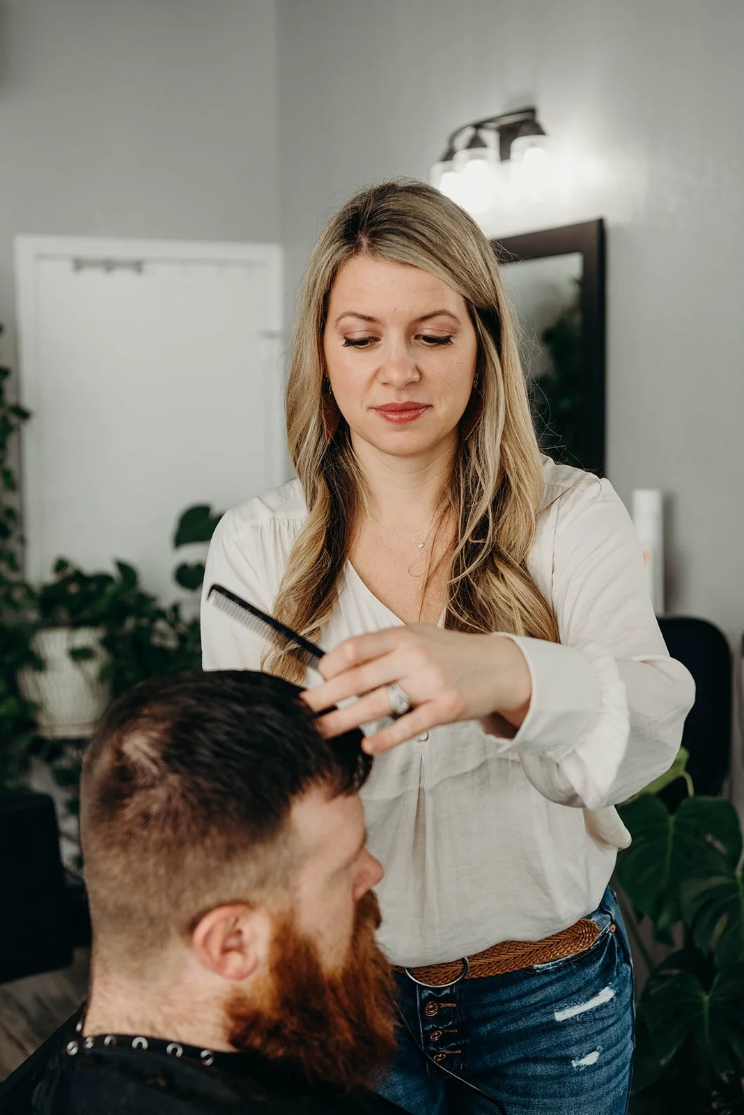 About — Salon On the Avenue