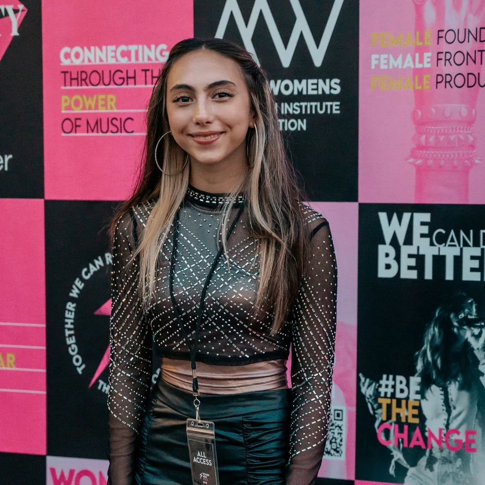 Rising Star Contest — Women Who Rock