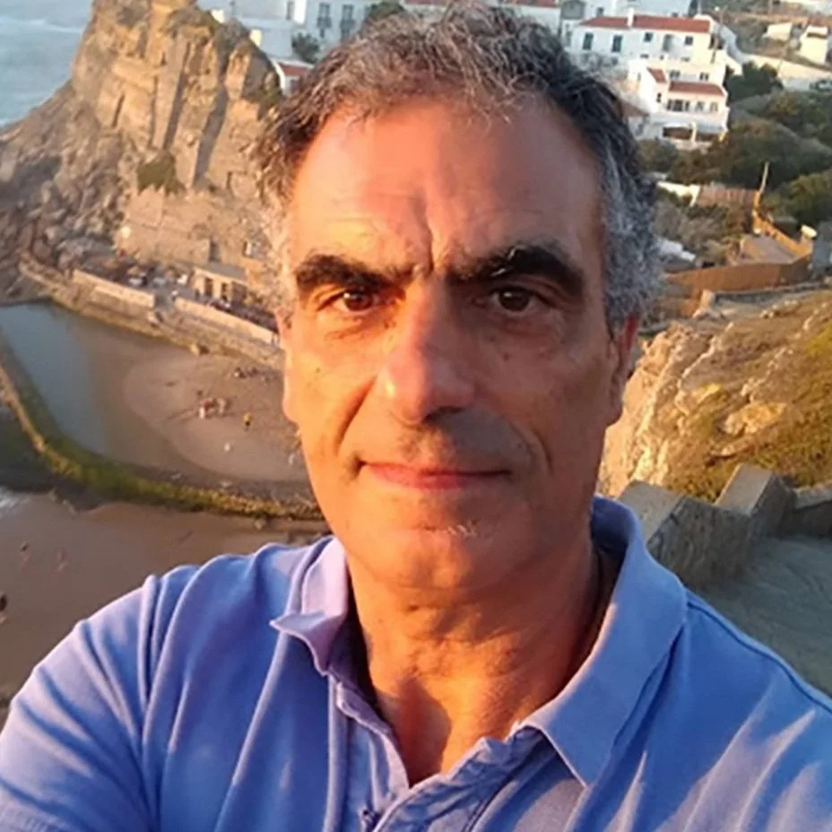 Professores — Escola Trigono de Fogo