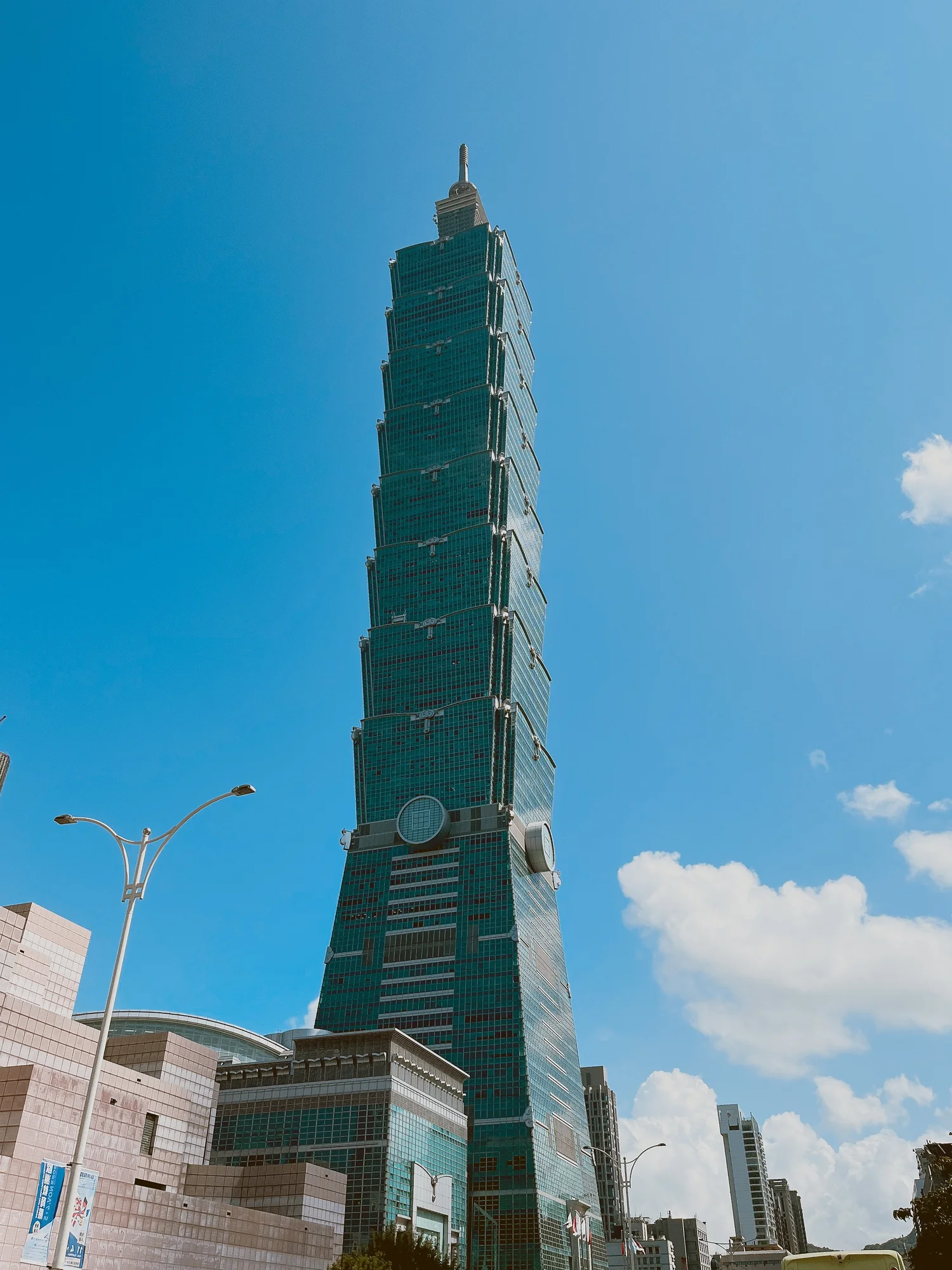 Taipei 101 Visitor's Guide ⋮ EVERLASTYING