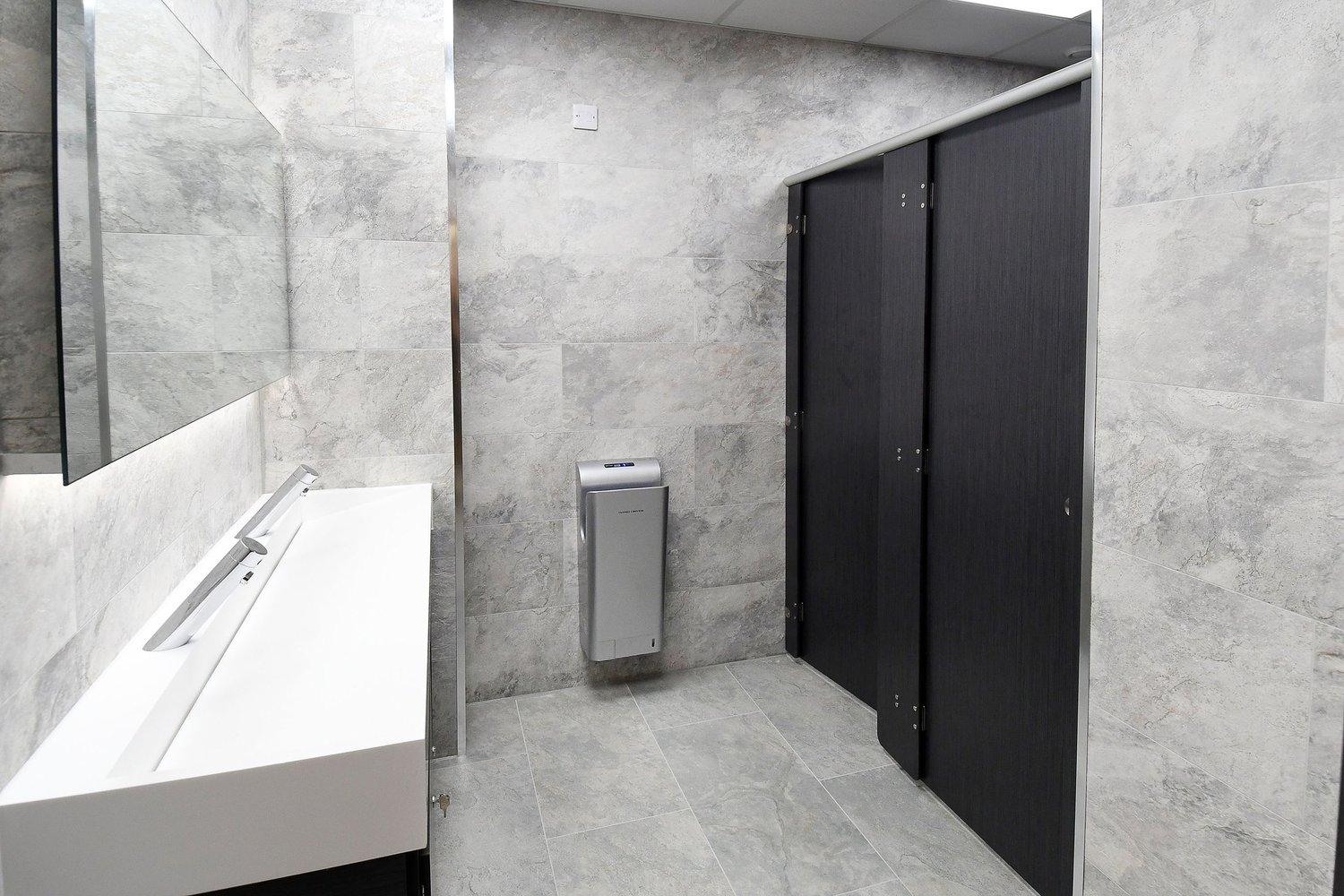 Top Tips And Advice For Refurbishing Your Office Washroom — Cr8tive ...