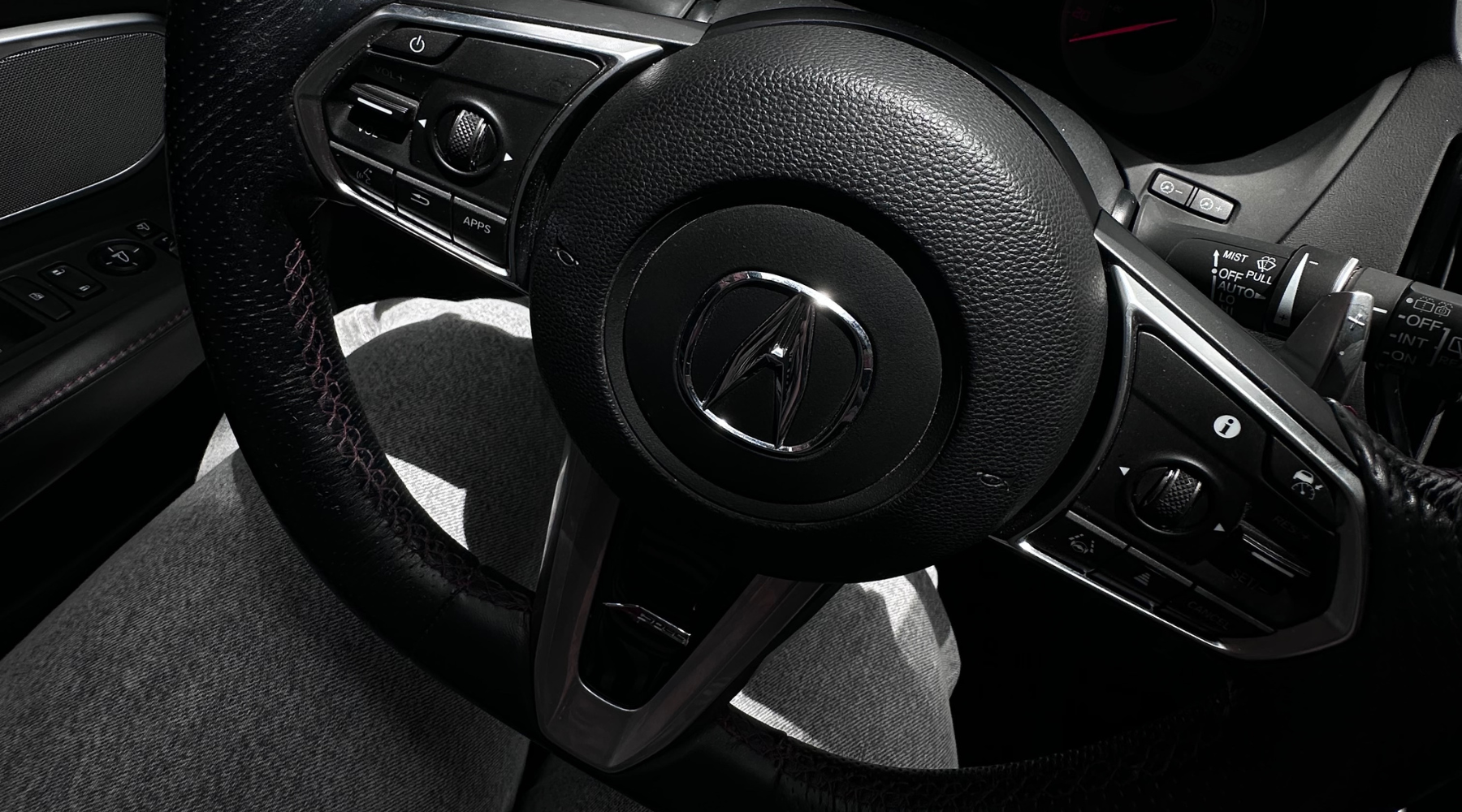 POV: así se conduce el RDX de Acura — Q8 Magazine