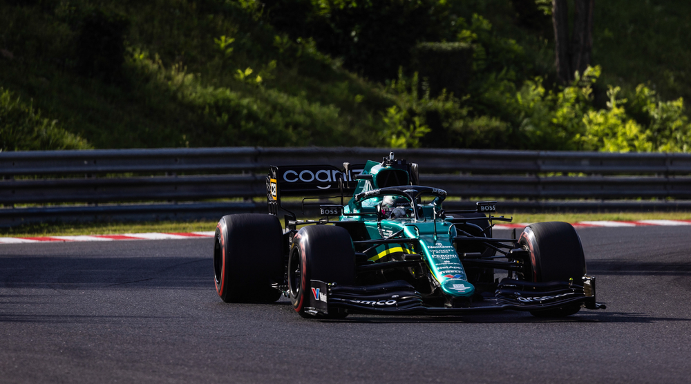 Jessica Hawkins, la primera piloto en subirse a un F1 después de cinco ...