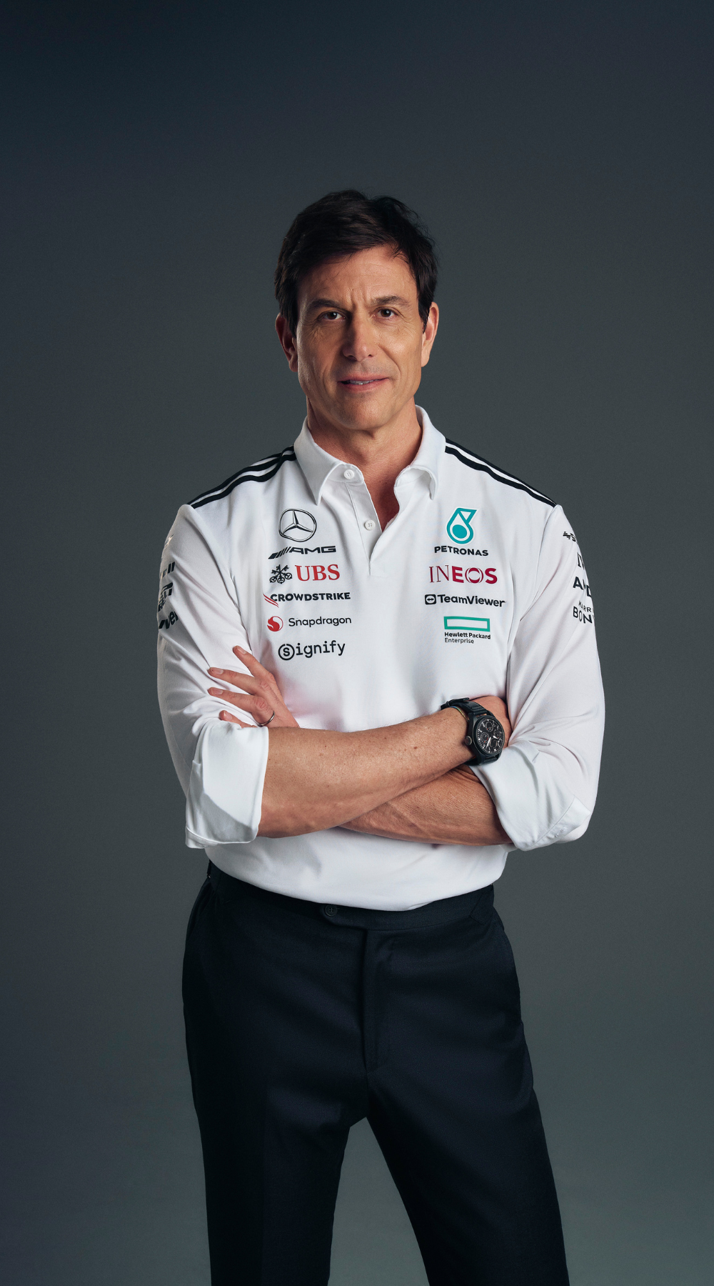 Así es la colección de adidas con Mercedes (que ya está disponible en ...