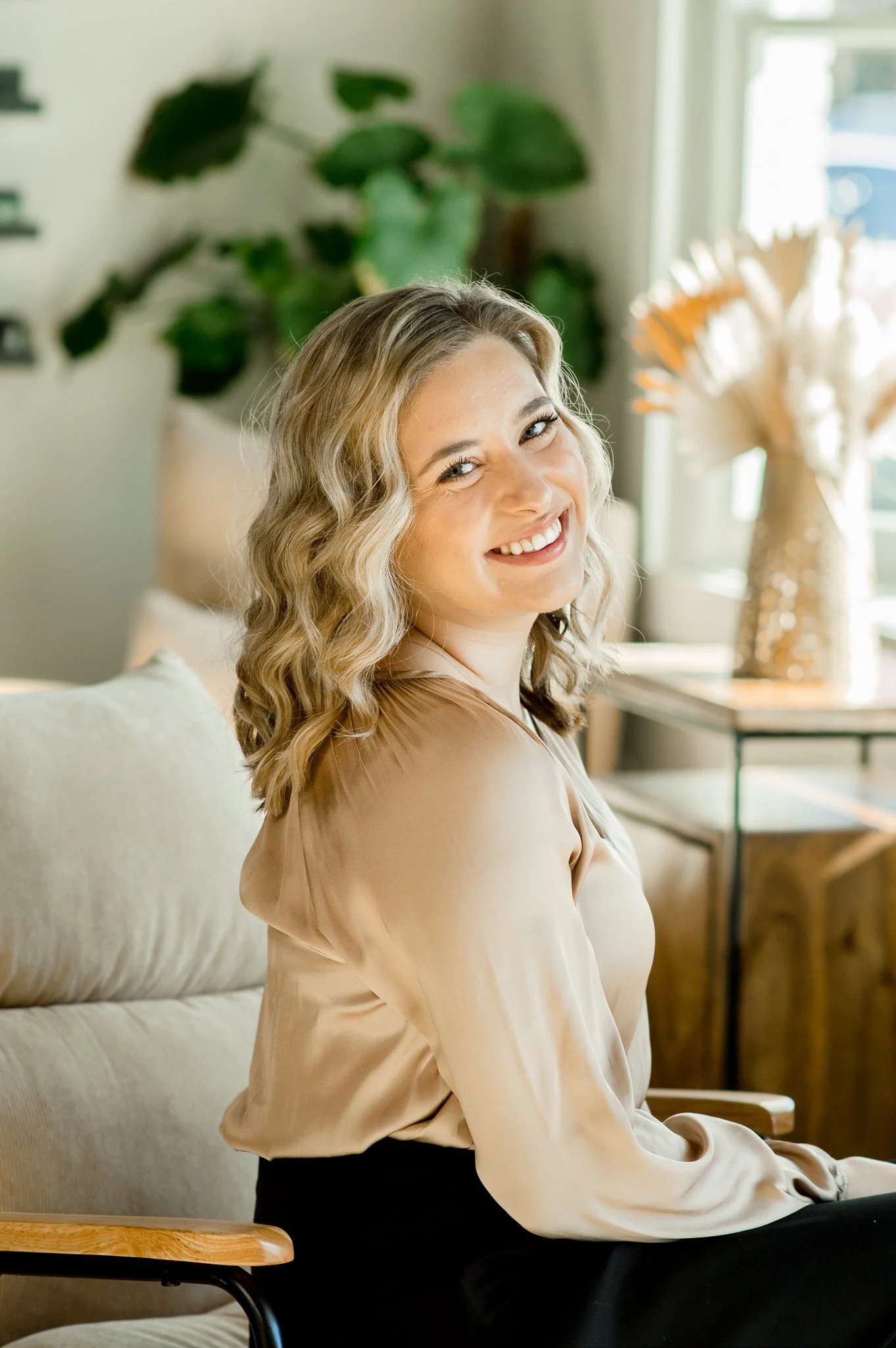 About — Ron Carlos Salon