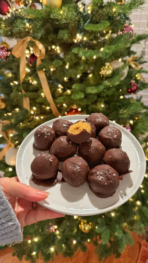 “Healthier” Peanut Butter Bon Bons — Cailee Eats