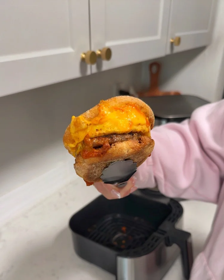 Sausage Egg & Cheese Breakfast Sandwiches — Cailee Eats