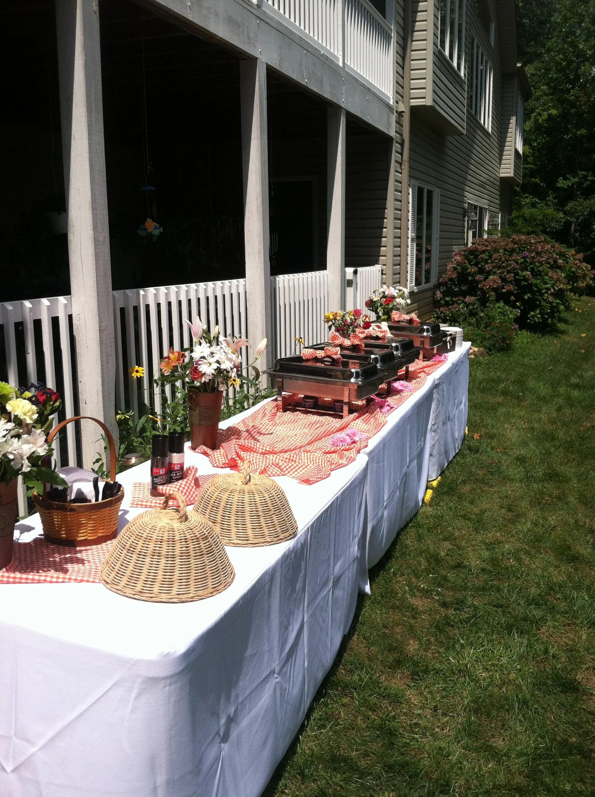 Planning a Backyard Barbecue — Hogback Mtn BBQ Event Catering