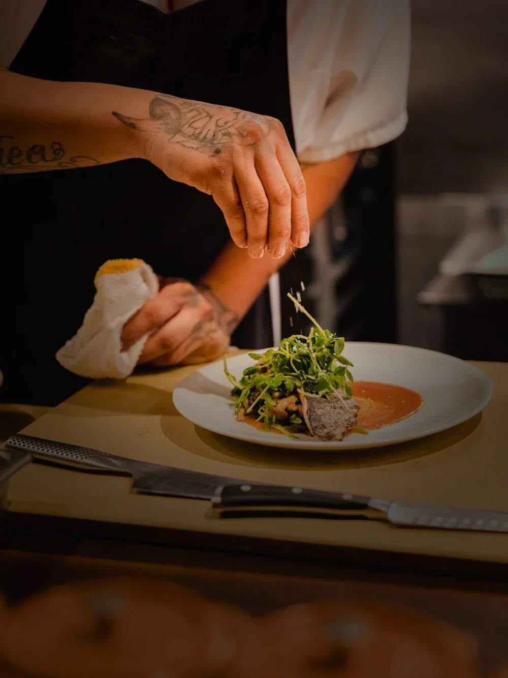 Hux Hotel. Accomodation, bar and live music in Kensington, London