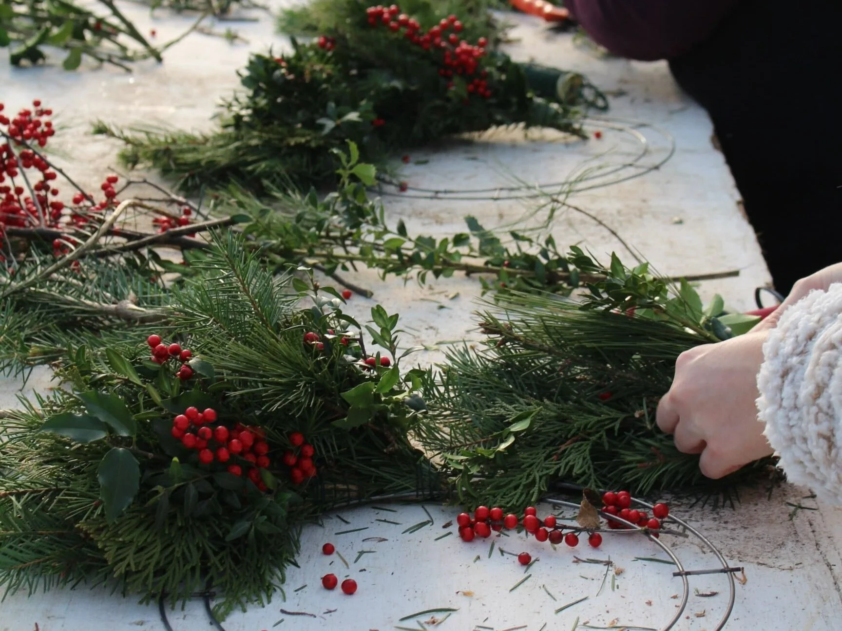 How to Keep Christmas Greens Fresh Throughout the Holiday Season ...