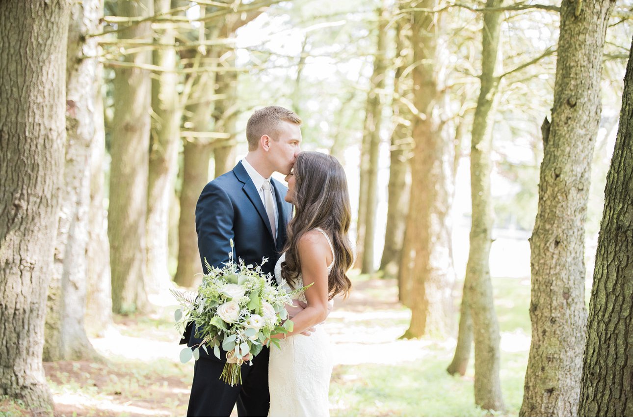 Wedding Flowers: A Q&A with Farmside Florist's Lead Floral Designer — Farmside Gardens