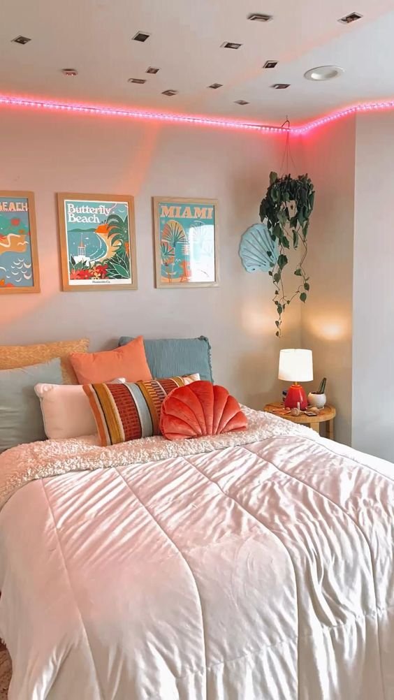 15 Preppy Room Ideas for Stylist Decor