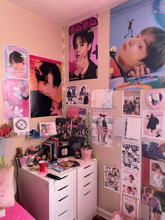 How to Create a Kpop Room Aesthetic