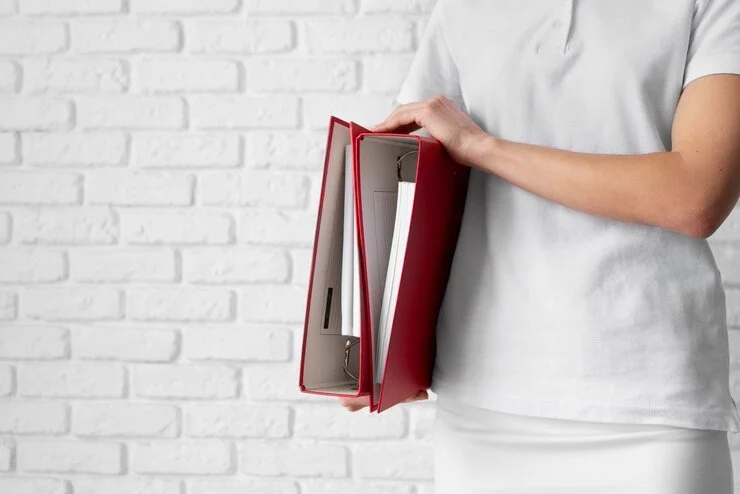 Top Tips for a Hassle-Free Move: Managing Your Essential Paperwork